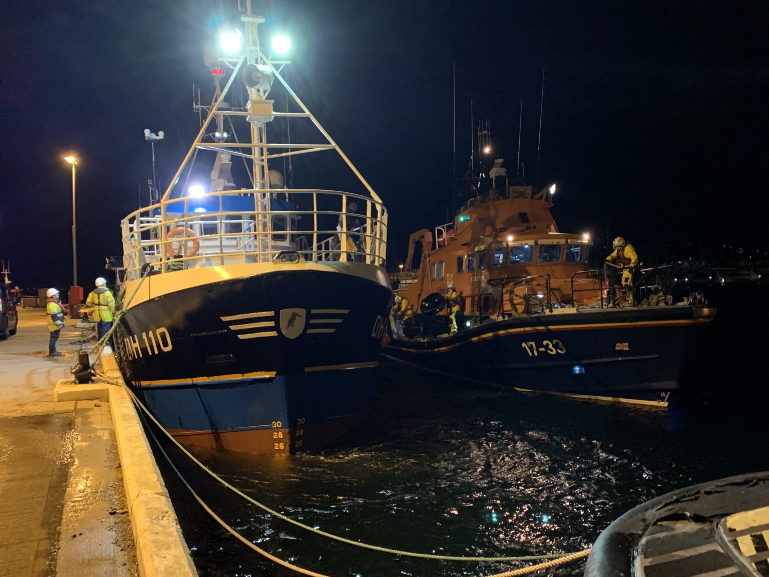 Lifeboat tows in creel boat - The Orcadian Online